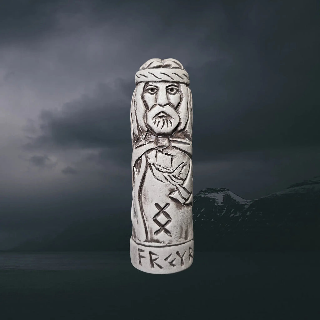 Handgefertigte Freyr-Statuette aus Keramik - Asatru / Heathen Supplies