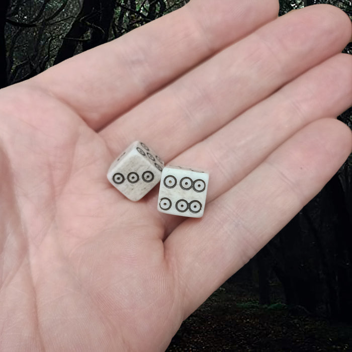 Medium Bone Dice With Dot and Rings Marks for Viking Dice Games