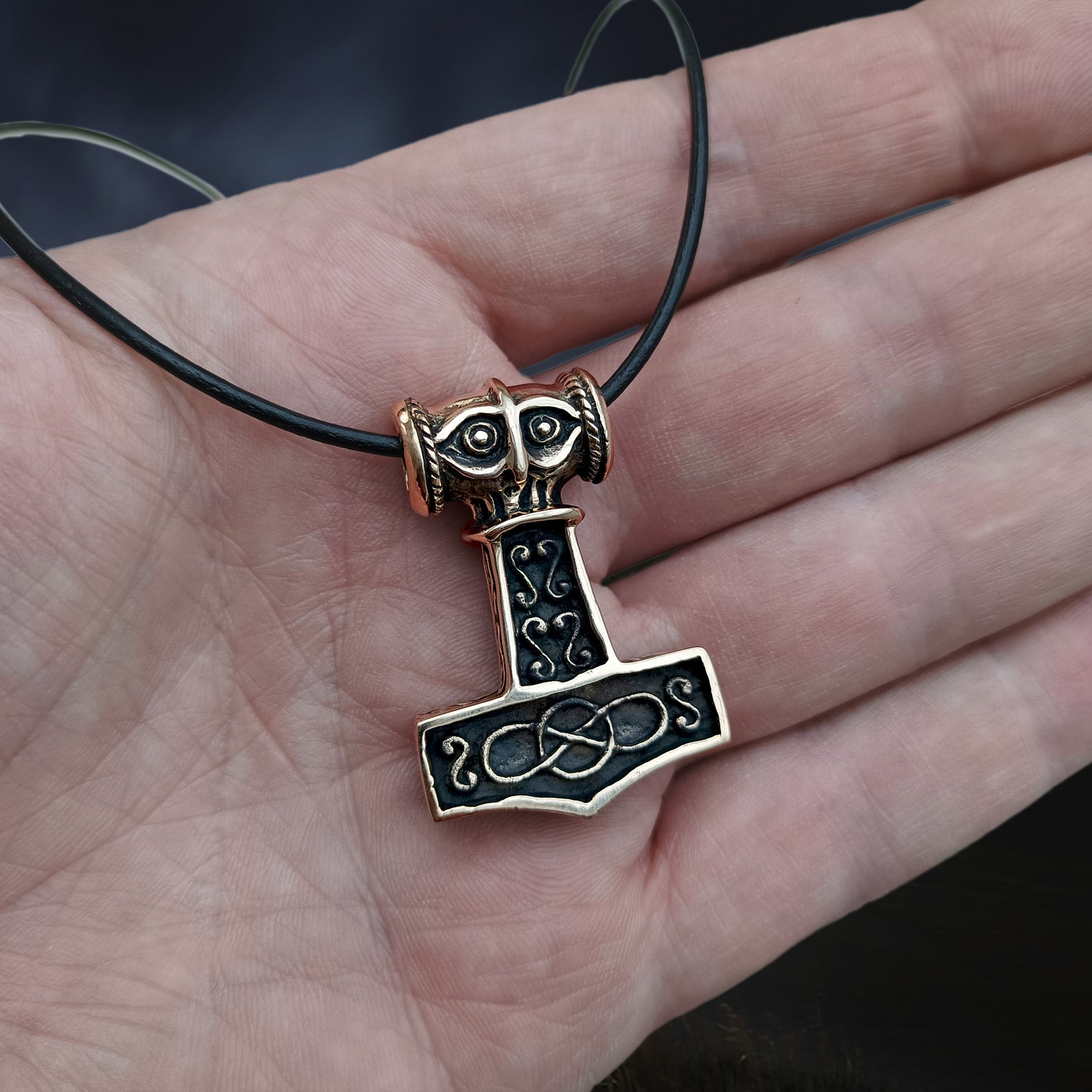 Medium Bronze Thunder Thors Hammer Pendanr - Viking Pendants