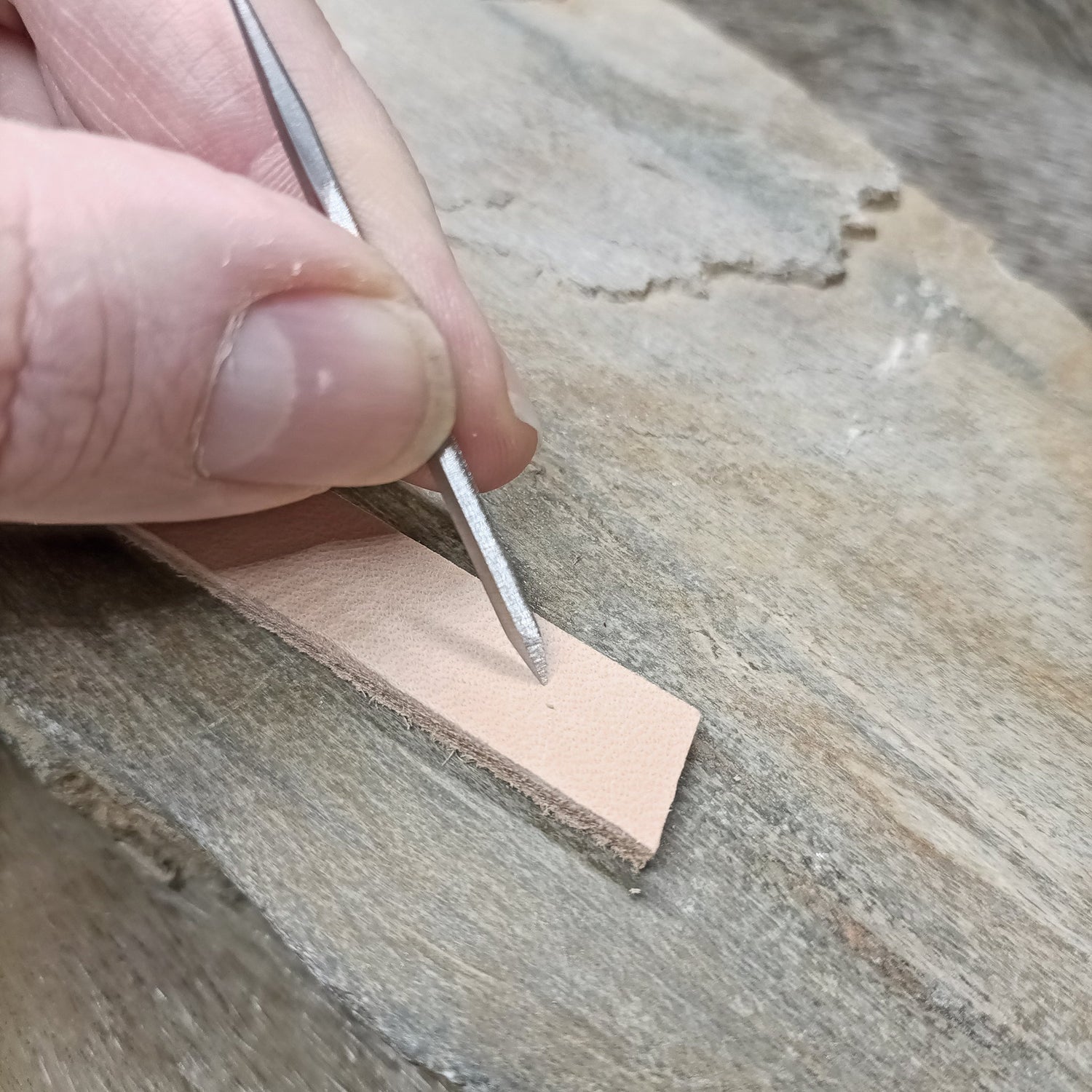 Diamond Cut Awl Blade